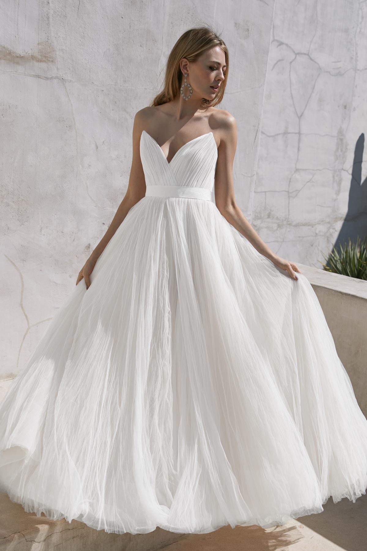 Laraline 67701B | Watters Brides | Watters